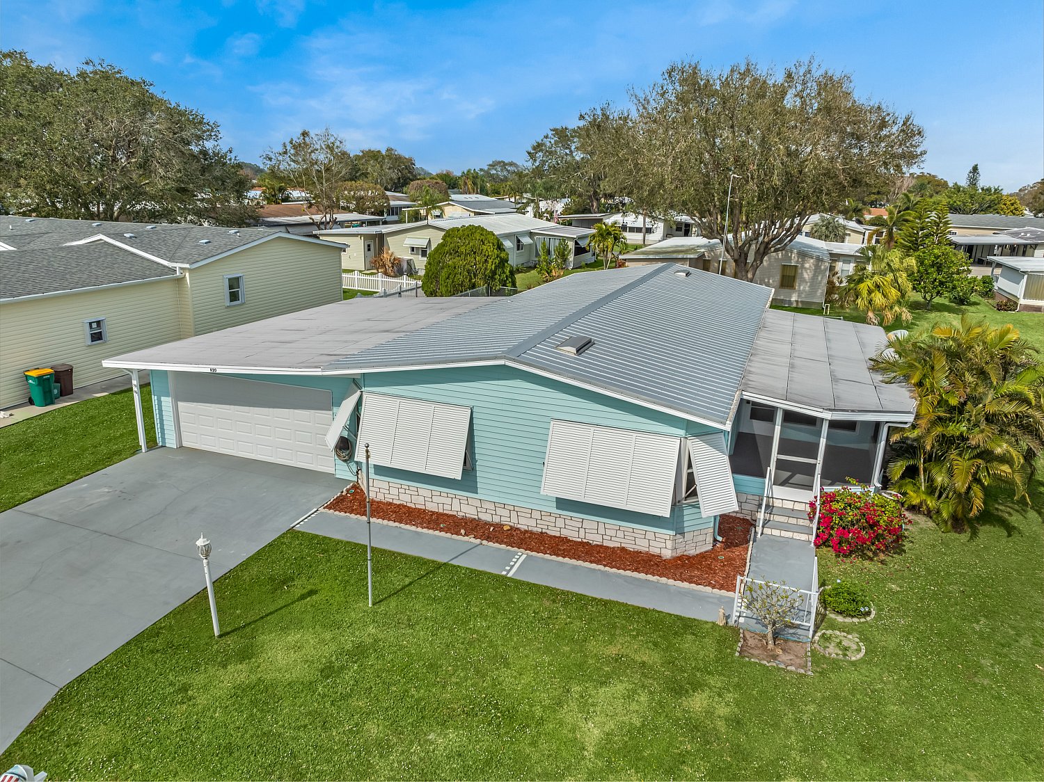 Kim Salmon - Galleries - Higginbotham Media